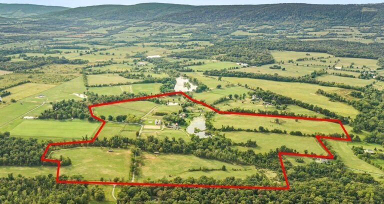 Littleton Farm's 153 Acres with Lake View in Upperville, Virginia ...