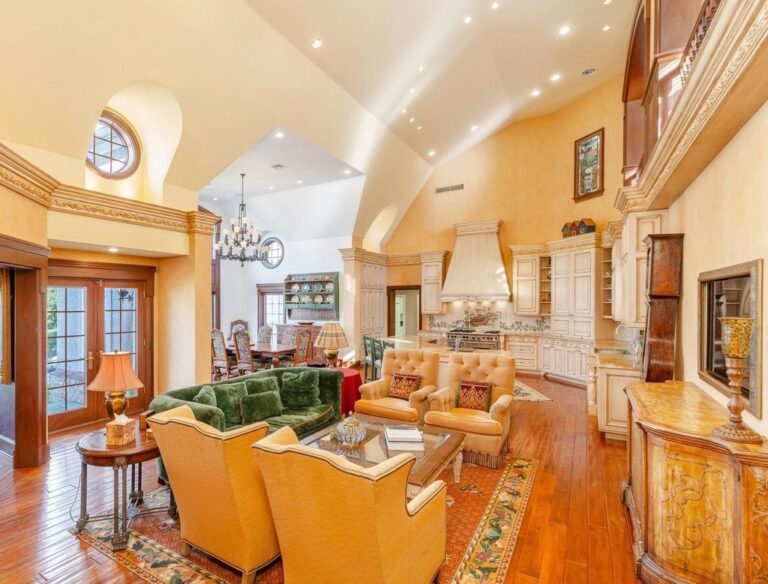 Skyview - A Luxurious French Manor in Villanova, Pennsylvania