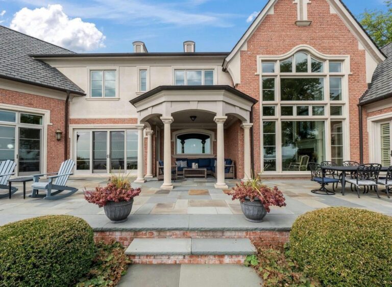 Luxurious Lakefront Estate Designed by Dominic Tringali Hits the Market ...