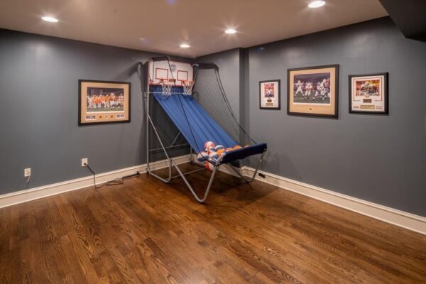 Outstanding Home on 5th Green of Tom Fazio-Designed Golf Course Listed ...