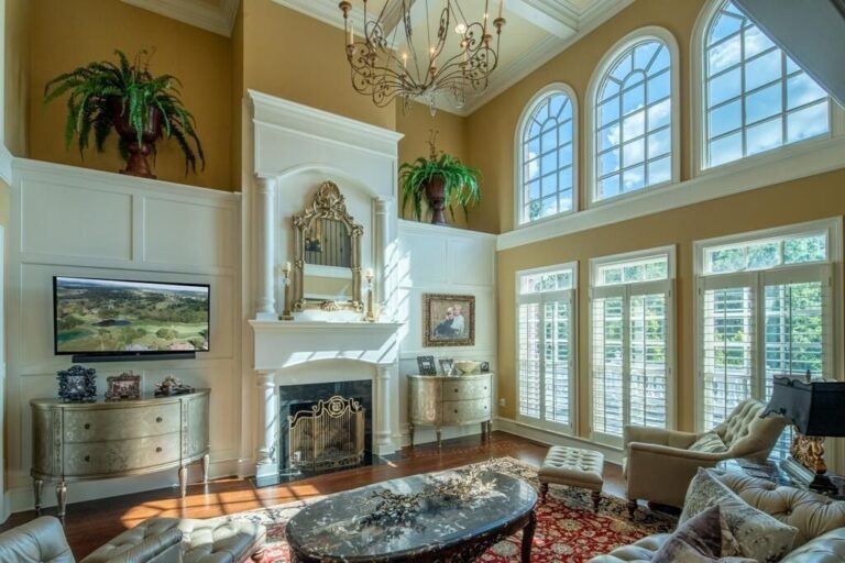 Outstanding Home on 5th Green of Tom Fazio-Designed Golf Course Listed ...