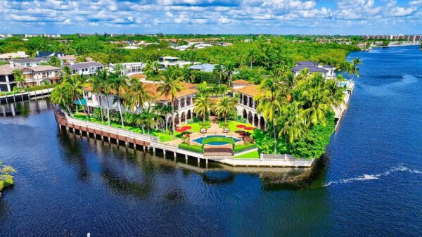 Redefining Opulence: $33.5 Million Waterfront Paradise in Boca Raton