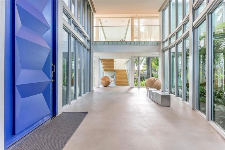 $14 Million Modern Riverside Estate on Rio Vista Boulevard, Fort ...