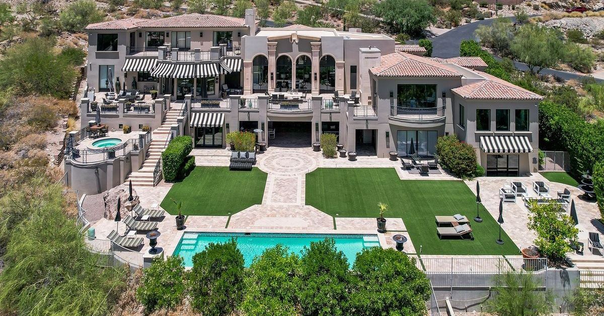 The Iconic Estate with Breathtaking Views and Unmatched Amenities in ...
