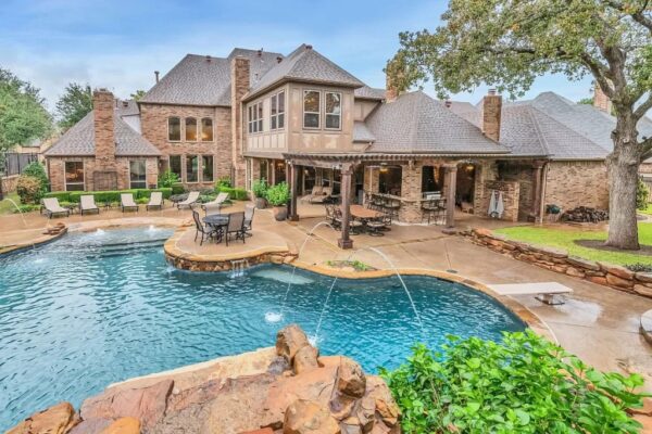 Breathtaking Home in Southlake, TX: Luxury Living with Resort-Style Amenities Offered at $2.5M