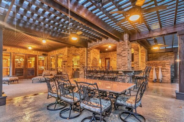 Breathtaking Home in Southlake, TX: Luxury Living with Resort-Style Amenities Offered at $2.5M