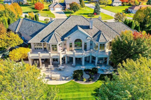 A Majestic All-Brick Hillside Ranch Mansion on 3 Lake Largo Lots ...
