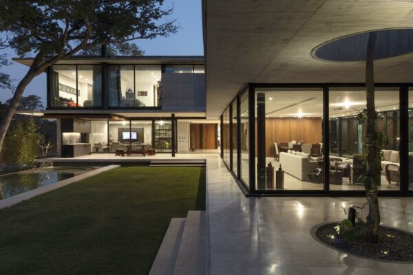 GG House, harmonize elegance with Nature in secluded Oasis by Sommet