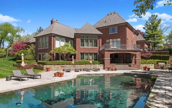 Opulence Redefined: Alexander Bogaerts' Estate in Bloomfield Hills ...