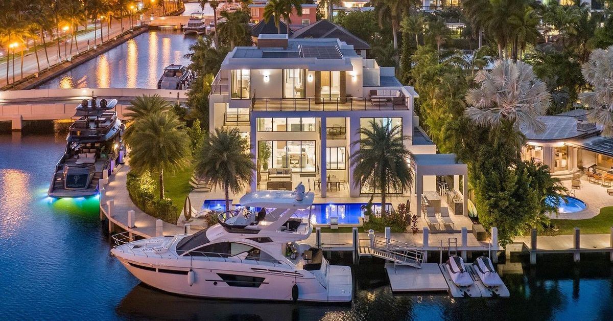 An Exquisite Three-Story Estate Boasting Contemporary Opulence and ...