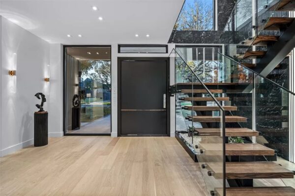 Discover the Extravagance: A Newly Crafted Home in Dallas, TX with 5 ...