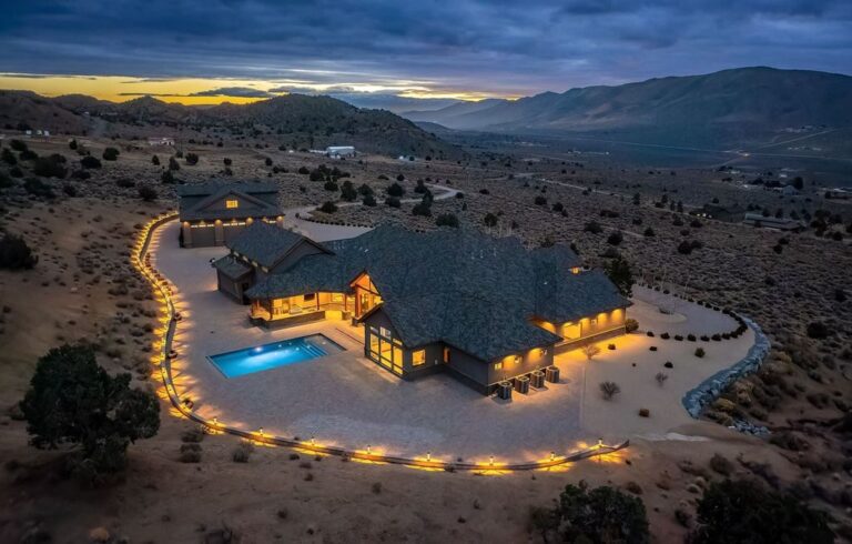 Luxury Estate on 80 Acres with 15-Car Garage and Breathtaking Views in ...