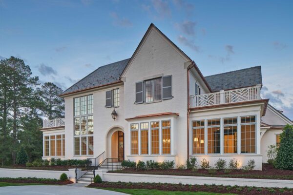 Explore Unmatched Luxury at the $5.225 Million Loyd Builders Estate in North Carolina