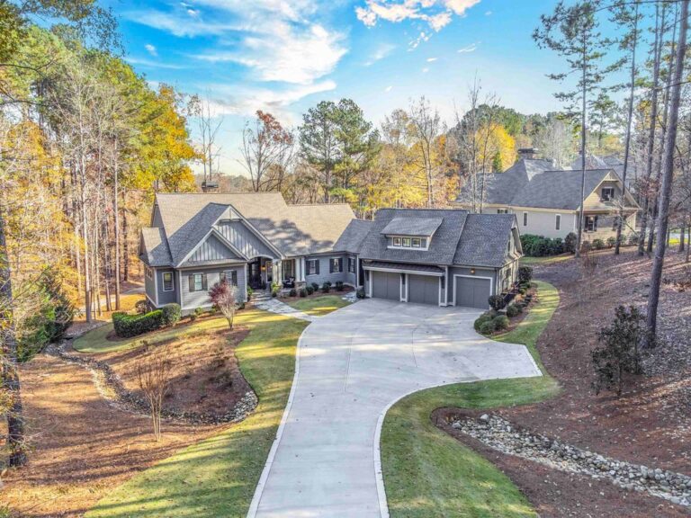Lakefront Living: Extraordinary $2.9 Million Georgia Home with Year ...
