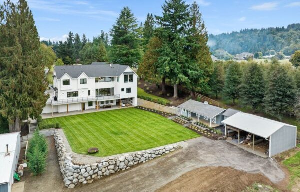 Luxurious Living in Oregon: A Masterpiece of Excellence at $2.95 Million