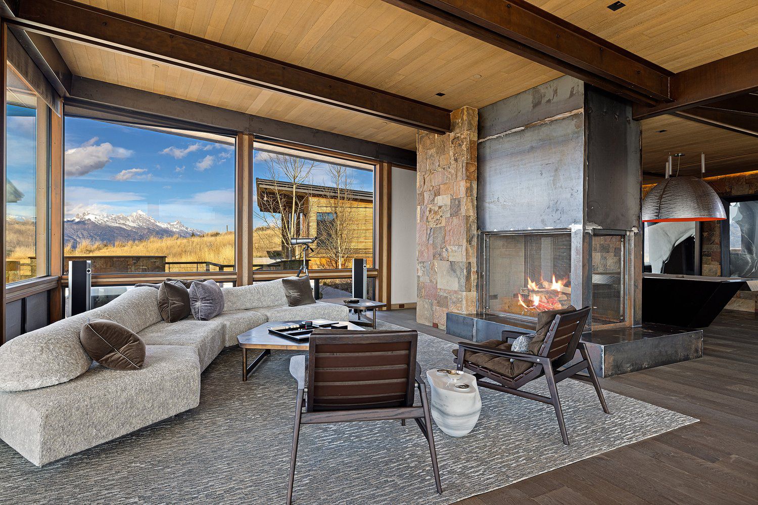 Ridge 52 House blends modern living & nature by Ward + Blake Architects