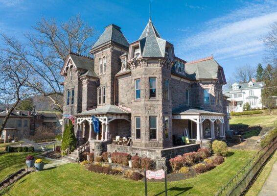 The Iconic Reynolds Mansion in Bellefonte - A Stunning Retreat Asking ...