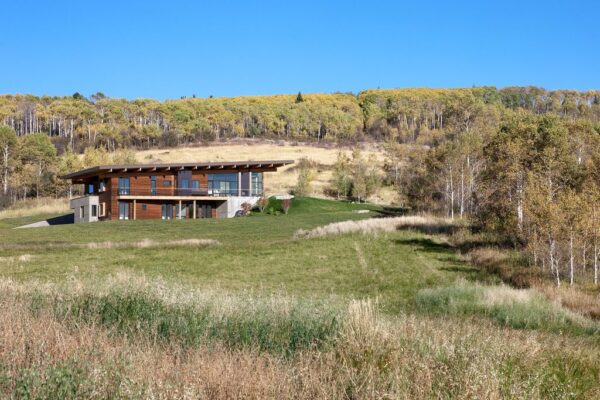 The Burrow House, Modern yet Sustainable by Ward + Blake Architects