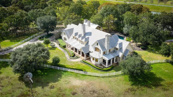 Unleash Opulence: A 6-Bedroom Home in Cypress on 12 Acres in Bridle Oak ...