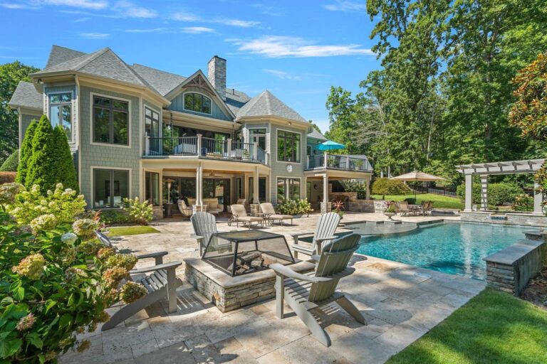 Artisan Custom Homes Creates a Stately Residence in North Carolina ...