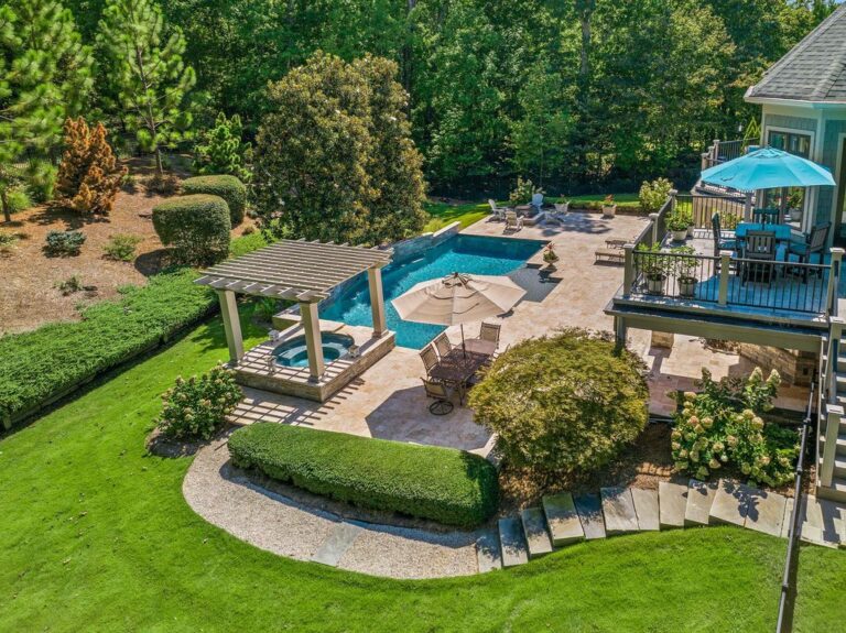 Artisan Custom Homes Creates a Stately Residence in North Carolina ...