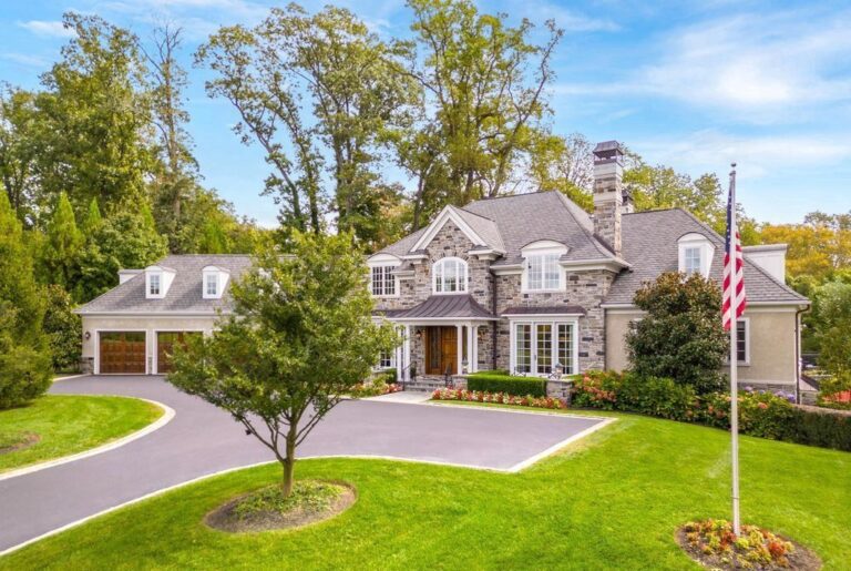 An Extraordinary Custom Masterpiece in Pennsylvania