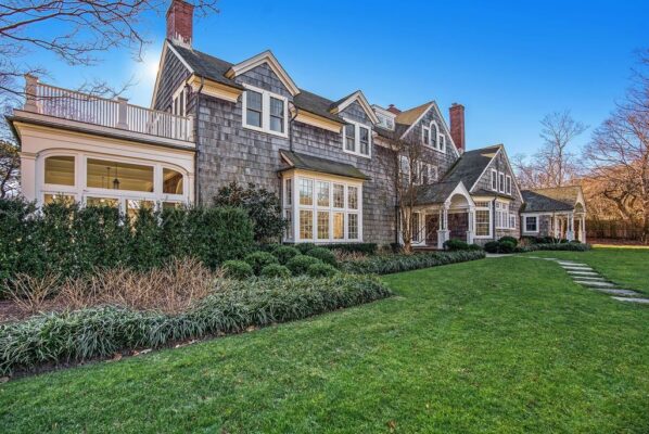 Georgica Estate in New York Listed for $19.5 Million, Blending Classic ...