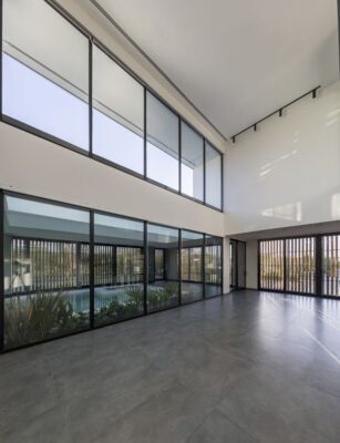 Hannah Villa, A Tranquil Haven in Hashtgerd by Eade Va Ejra