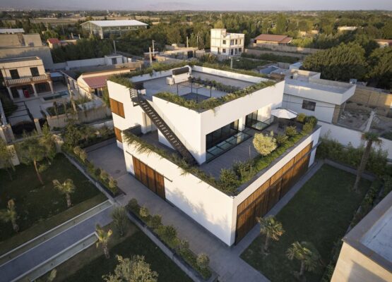 Hannah Villa, A Tranquil Haven in Hashtgerd by Eade Va Ejra