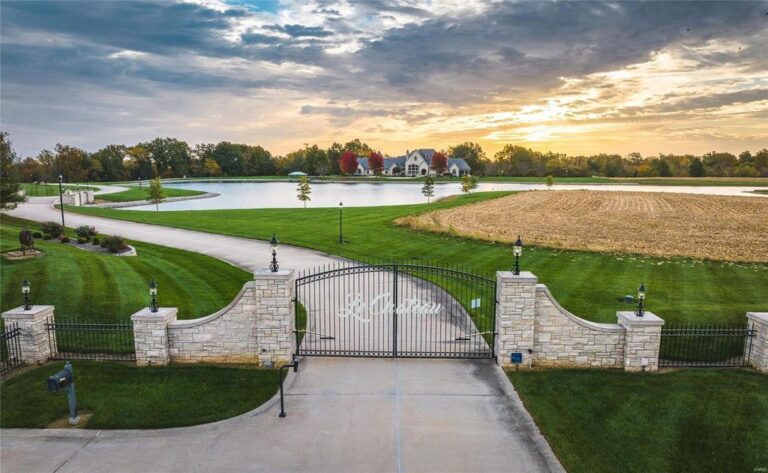 Le Chateau: A Masterpiece by Lantz Homes in Illinois