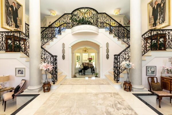 Luxury Living at Its Finest: Toebben Builders Masterpiece for $7.5 ...