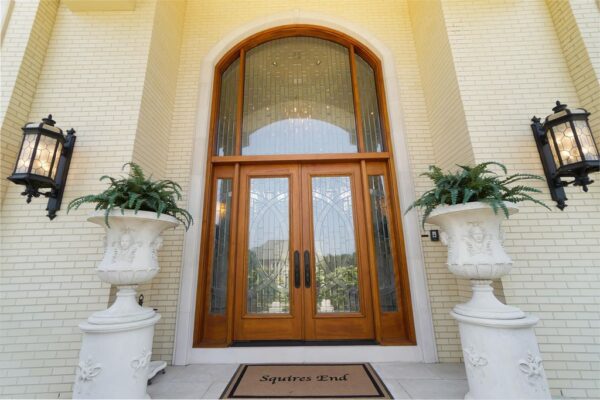 Luxury Living at Its Finest: Toebben Builders Masterpiece for $7.5 ...