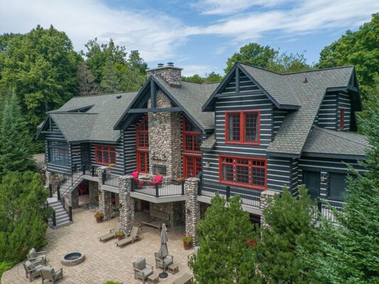 The Magnificent Cisco Chain Estate in East Bay Lake, Michigan Offered ...