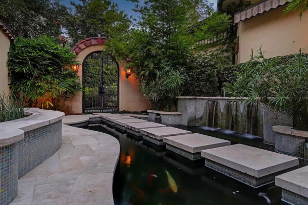 Ultimate Luxury Oasis: Estate in Houston with Elevator, Pool, and ...