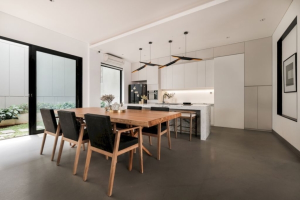 DL House, A Tranquil Oasis in Jakarta by DP+HS Architects