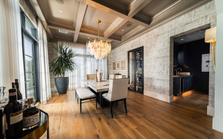 Iconic 2020 Estate with Resort-Style Amenities and Spectacular Design ...