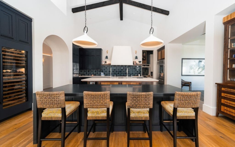 Iconic 2020 Estate with Resort-Style Amenities and Spectacular Design ...