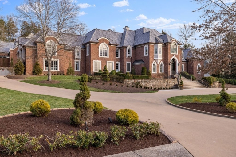 LaurelBrooke Estate: Exquisite Design, Elite Amenities, and Unmatched ...