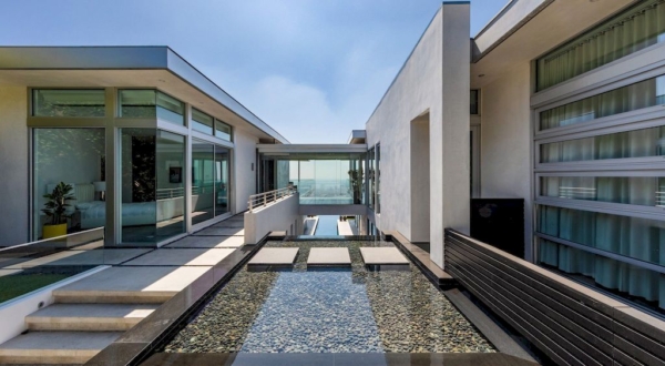 Levels House, striking Los Angeles home by McClean Design