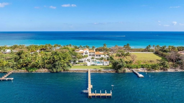 Magnificent $29 Million Ocean-to-Intracoastal Compound in Manalapan ...