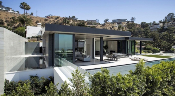 Marcheeta I House, Two-Level Oasis by McClean Design