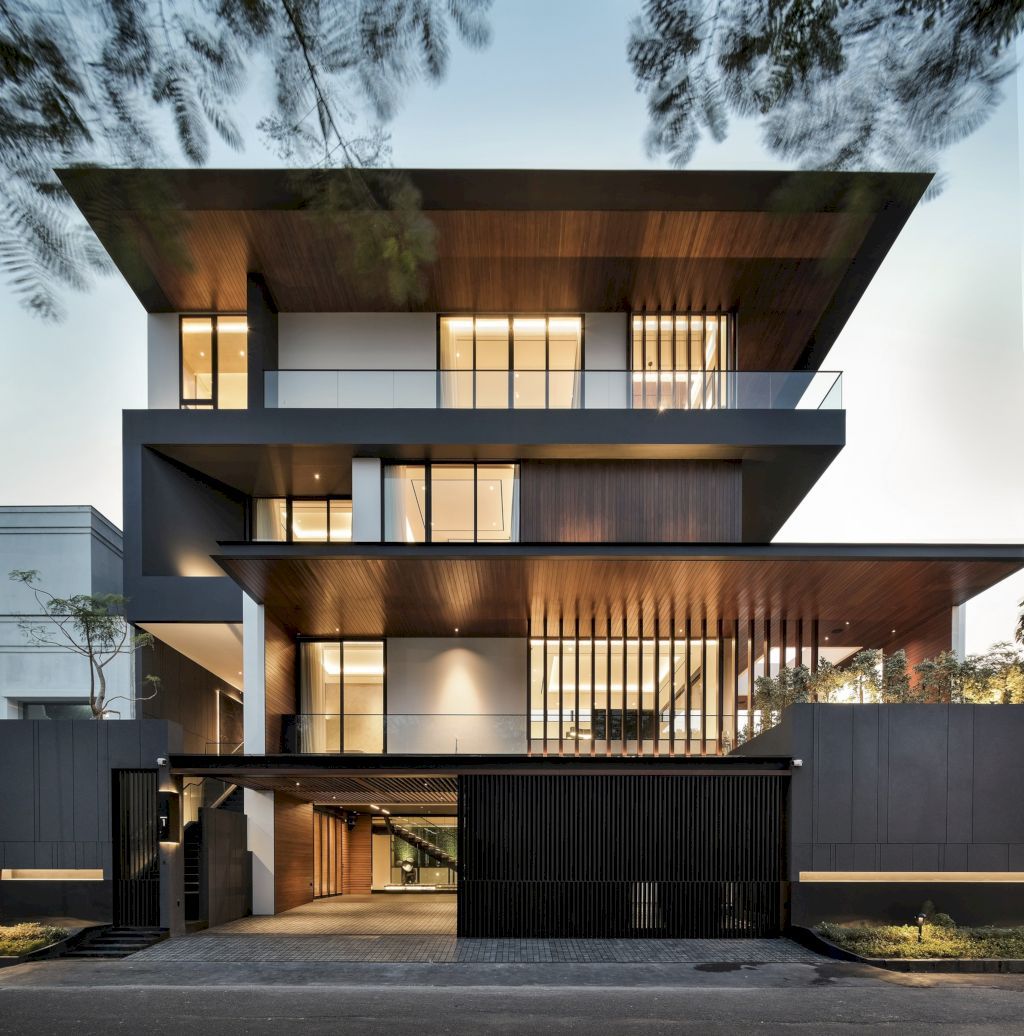 R+J House, Contemporary Art Haven by DP+HS Architects | Luxury Houses