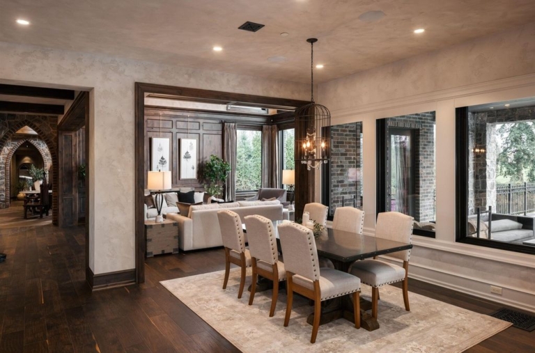 Tannin Manor: Exceptional 28.75-Acre Estate in Canada Asking for C$35 ...