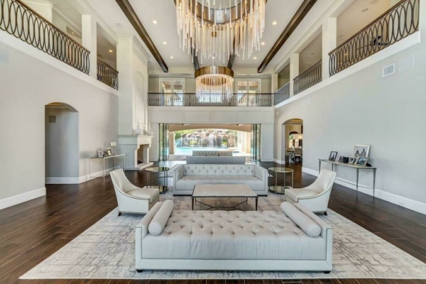 Luxurious 7-Bedroom Estate on 10 Acres with Resort-Inspired Backyard in ...