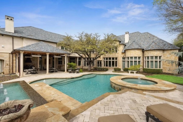 A Jewel Home in Dallas with Unveiling Opulent Elegance: Yours for $8.3M
