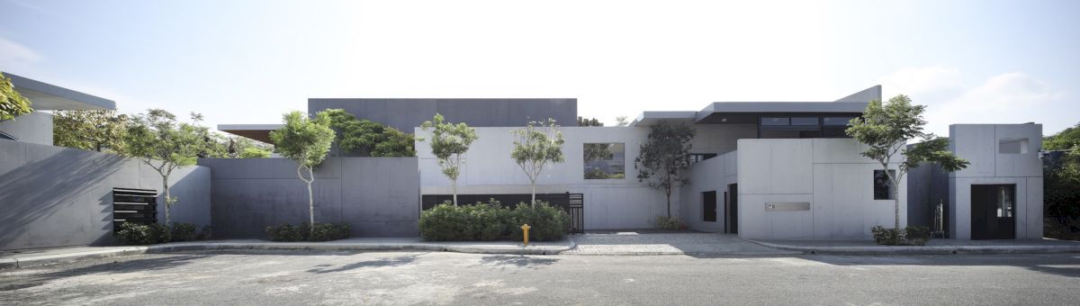 Borderless House, Blends Nature and Architecture by Formzero