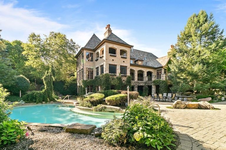 English Manor Estate: Premier 2-Acre Lot with Luxurious Landscaping in ...