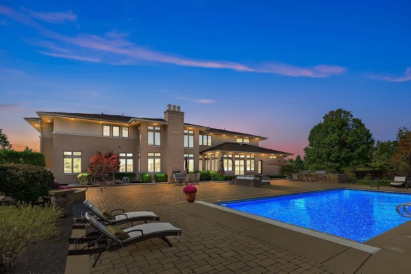Illinois Haven: Luxurious Private Estate with Transitional and Modern Flair Offered at $2.5 Million