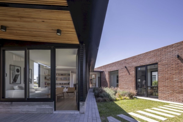 J House, Harmony of Form and Function by Pirca Arquitectura