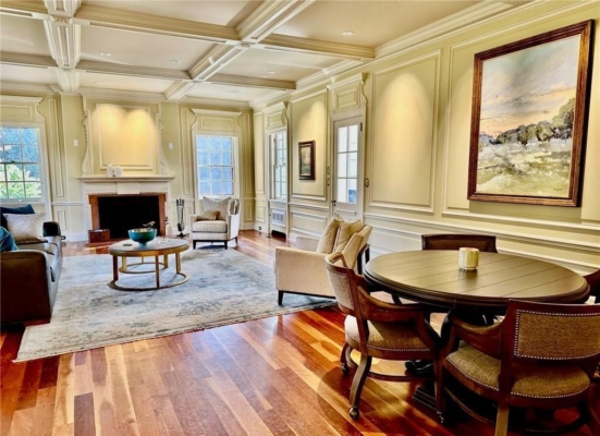 Luxurious Connecticut Residence: Elegance and Craftsmanship Await at $2 ...